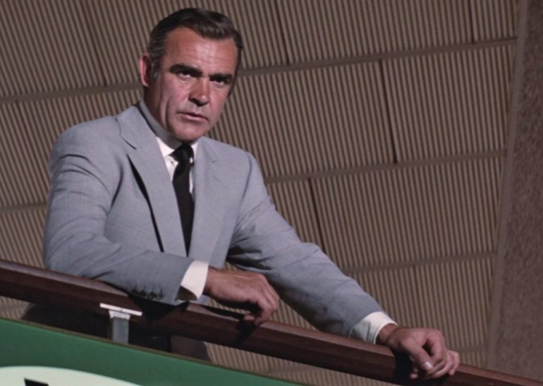 7 Best James Bond Suits - Perfectly Tailored